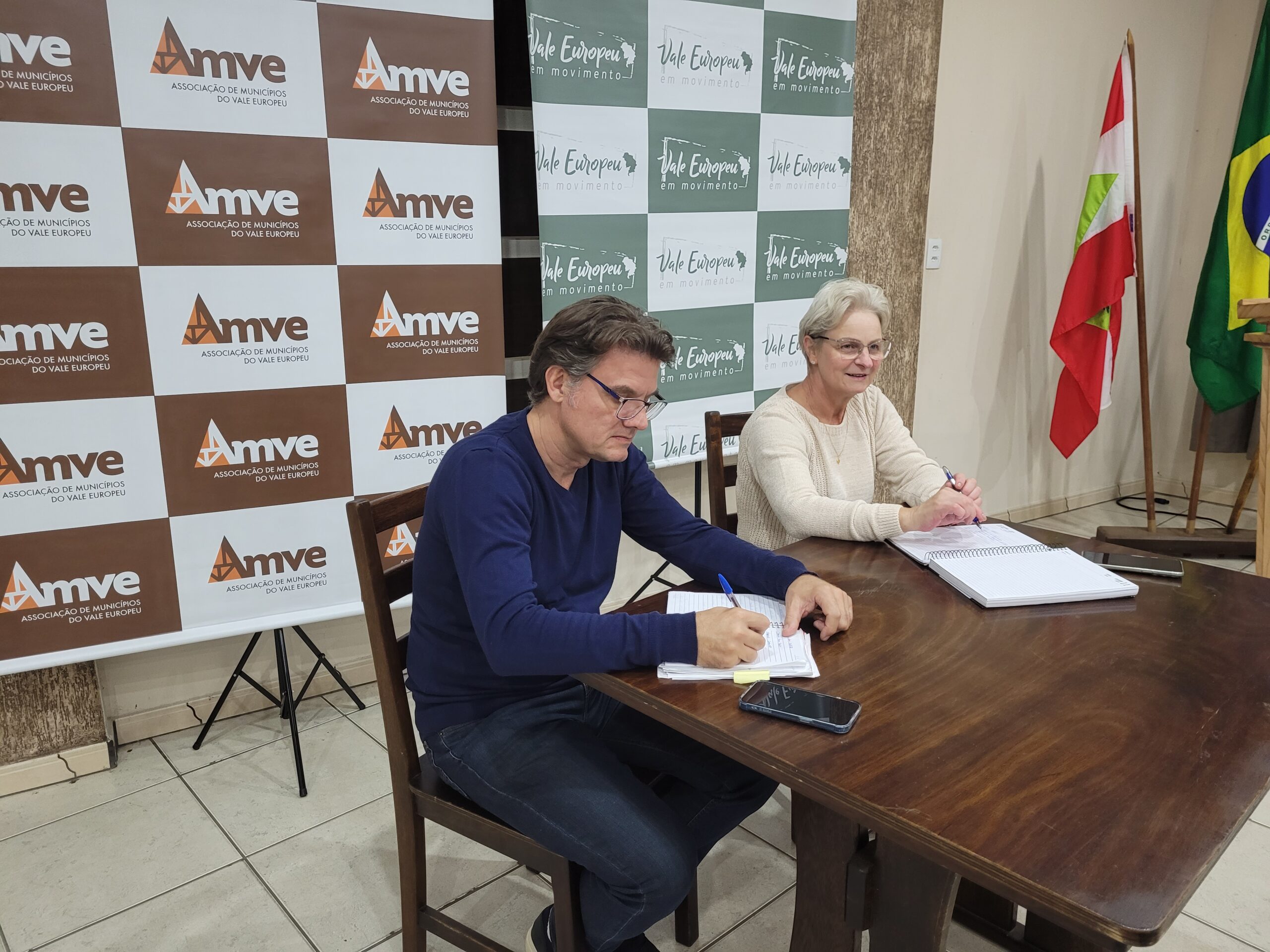 Arrabel Murara é a primeira prefeita a presidir a Amve - Jornal do ...